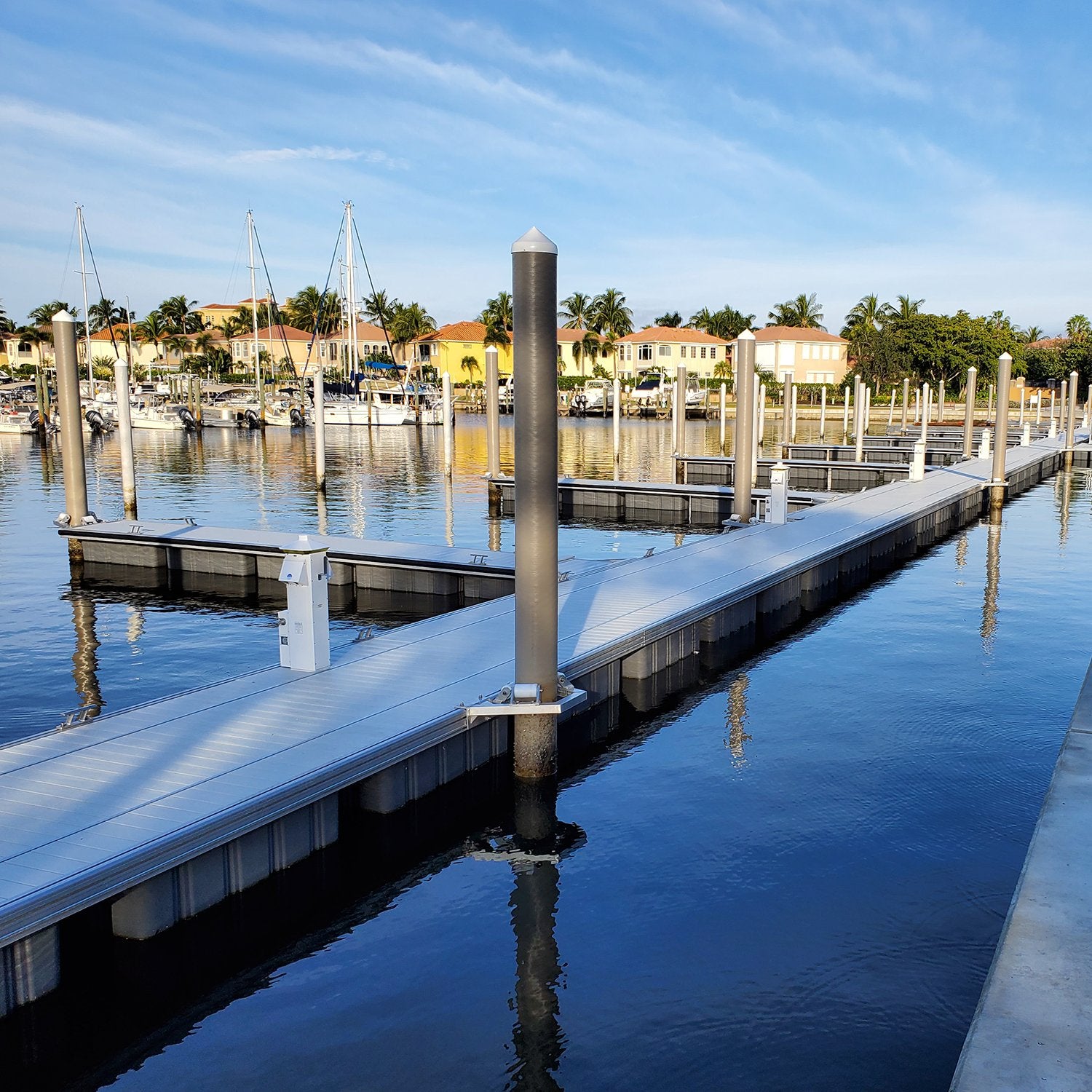Floating Docks – Oceanic Boutique